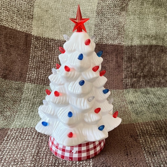 mr. liberty | Accents | Nwt Mr Liberty Patriotic Nostalgic Tree | Poshmark